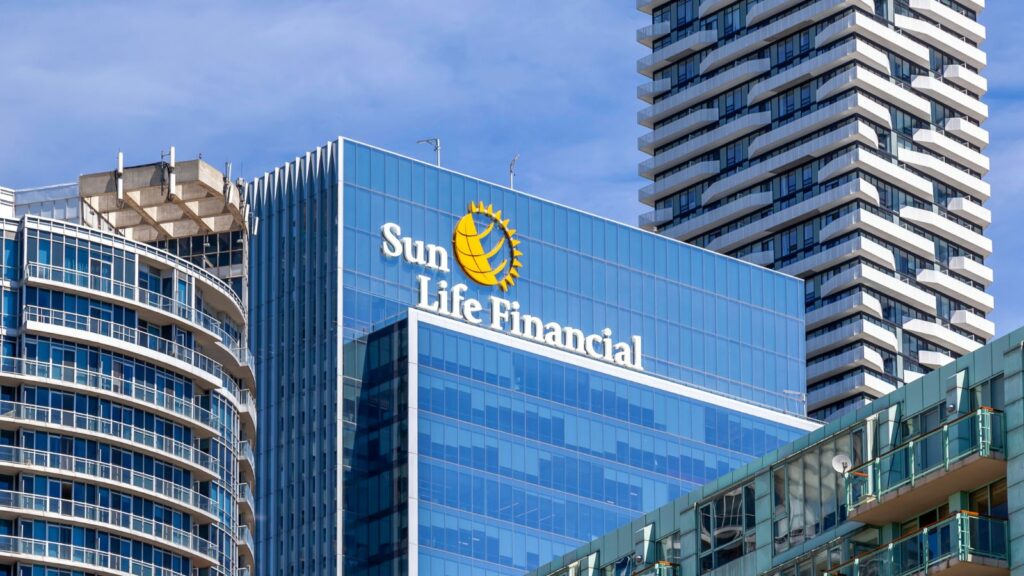 28 Canadian Companies That Are Beating American Giants at Their Own ...