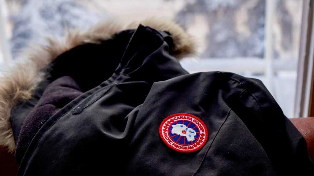 13 Ways to Spot a Fake "Canada Goose" Jacket Before You Buy It ...